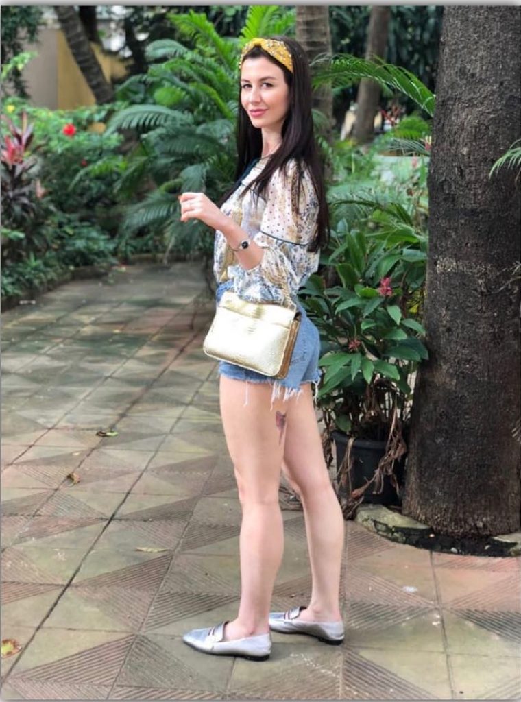 15 Gorgeous Pictures Of Italian Beauty Giorgia Andriani