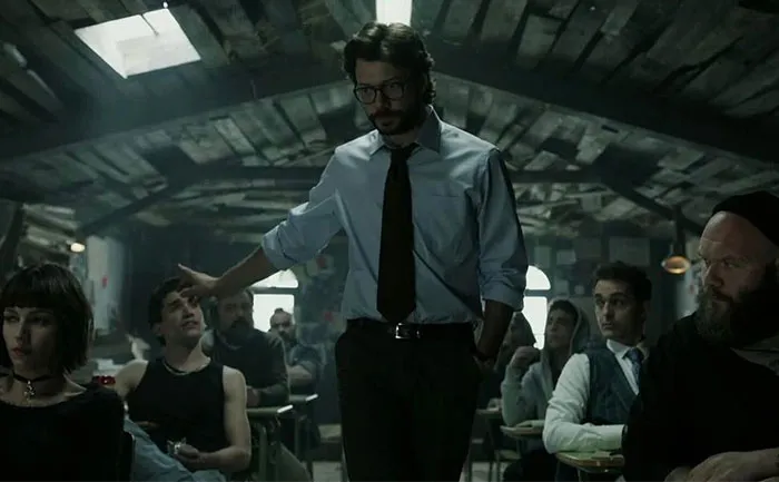 Money Heist 7 Unknown Facts About Alvaro Morte Aka Professor
