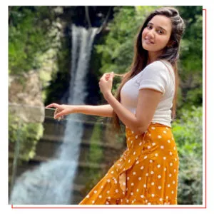 Actor Ashi Singh Sets Instagram On Fire With THESE Pictures